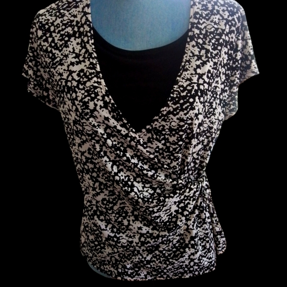 Kim Rogers | Tops | Kim Rogers Black And White Top | Poshmark